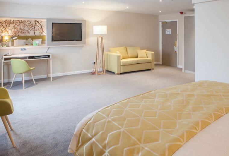 4 star luxury spa hotels in Corby Northamptonshire England | family ...